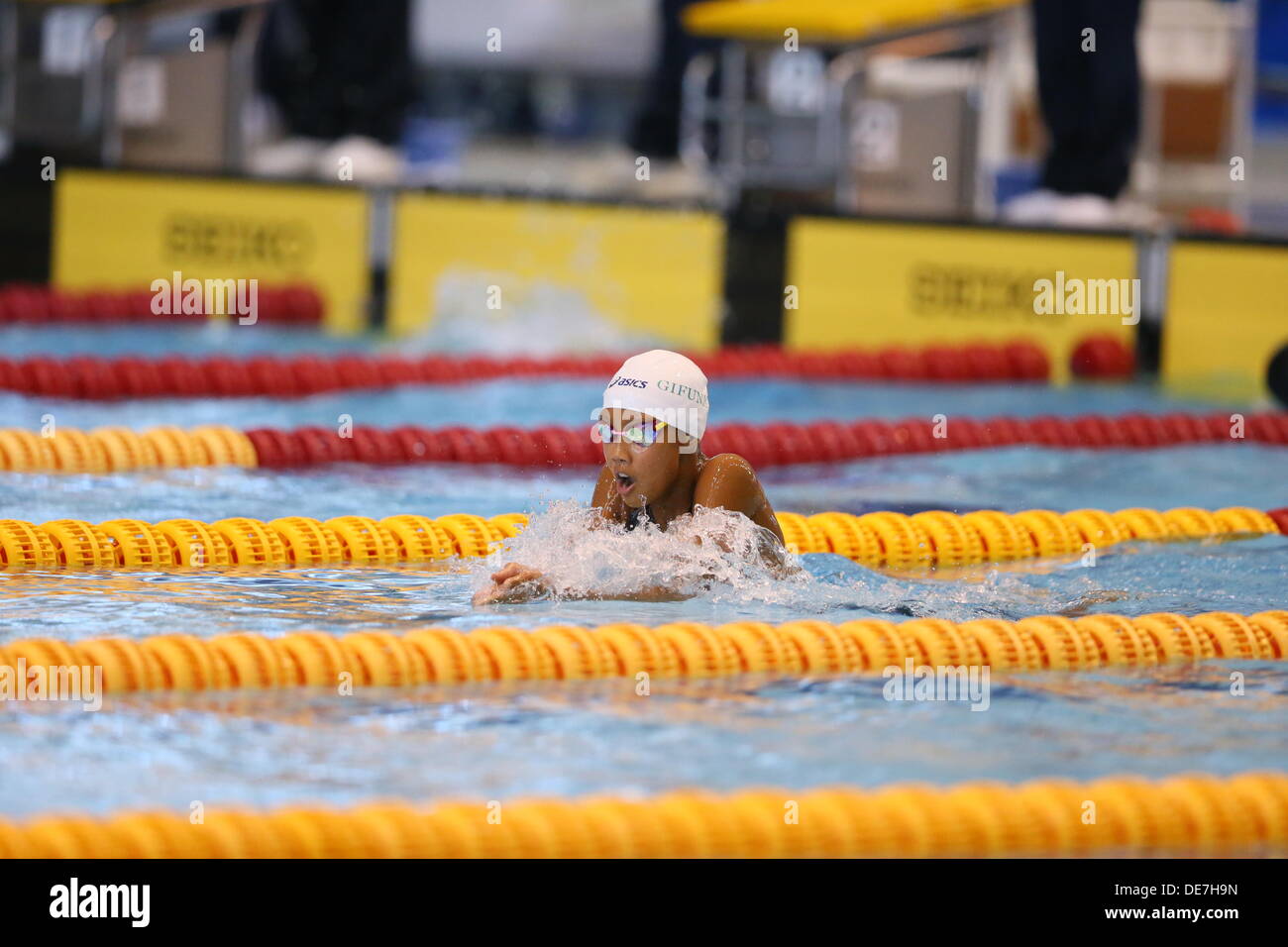 Junior swimming pool hi-res stock photography and images - Alamy