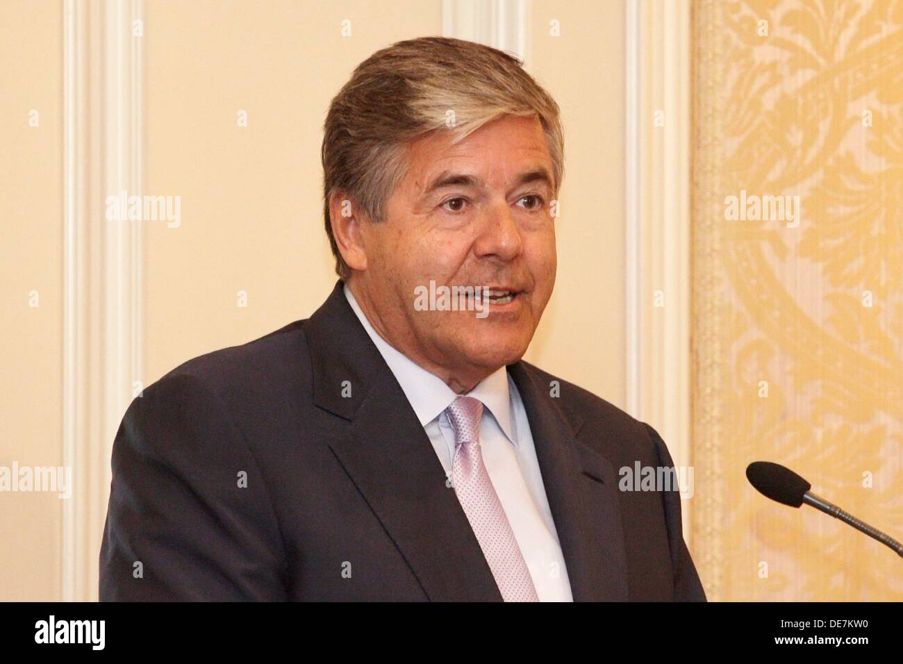 Josef ackermann ceo deutsche bank hi-res stock photography and images ...
