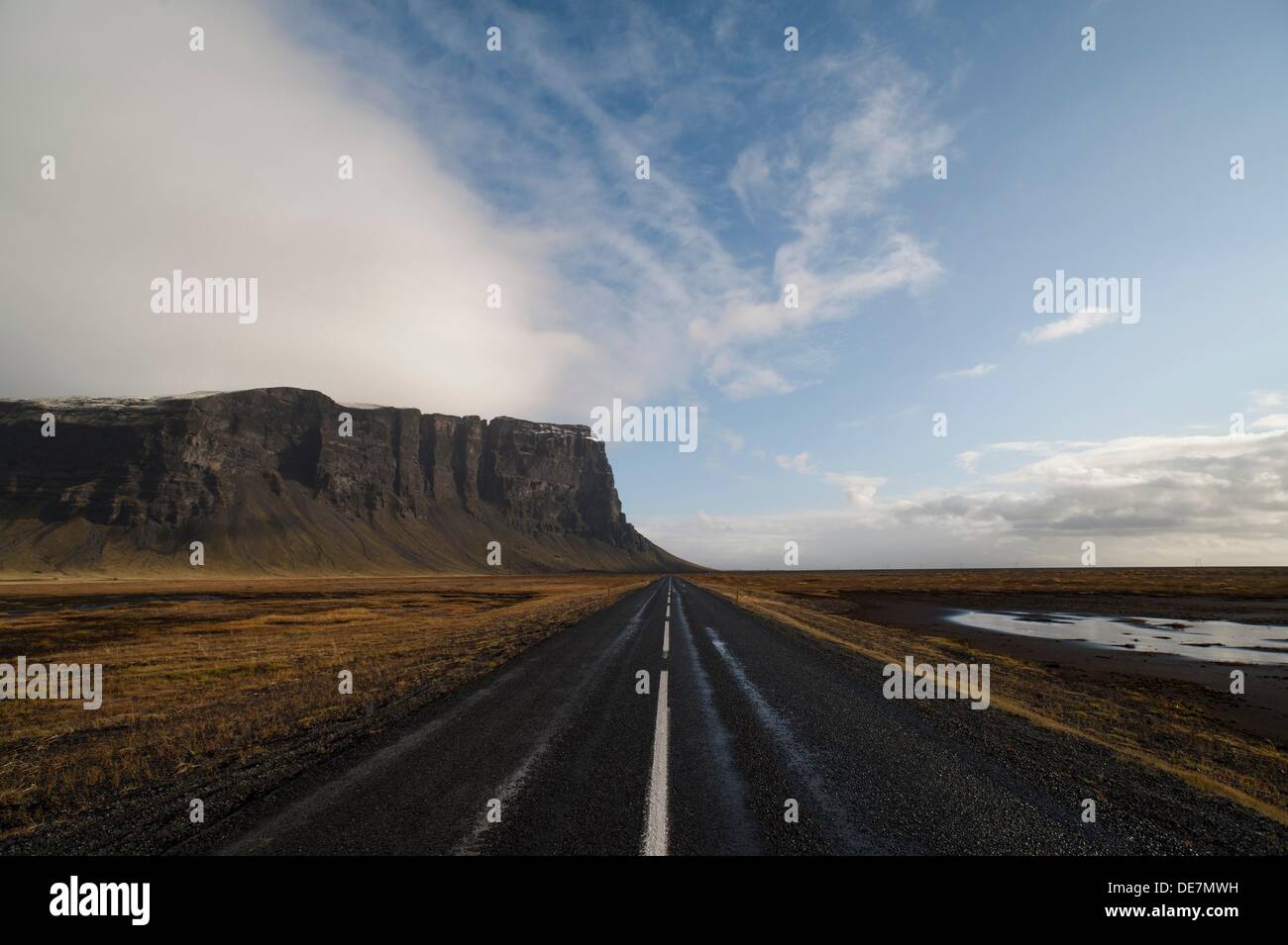 Kalfafell landscape hi-res stock photography and images - Alamy