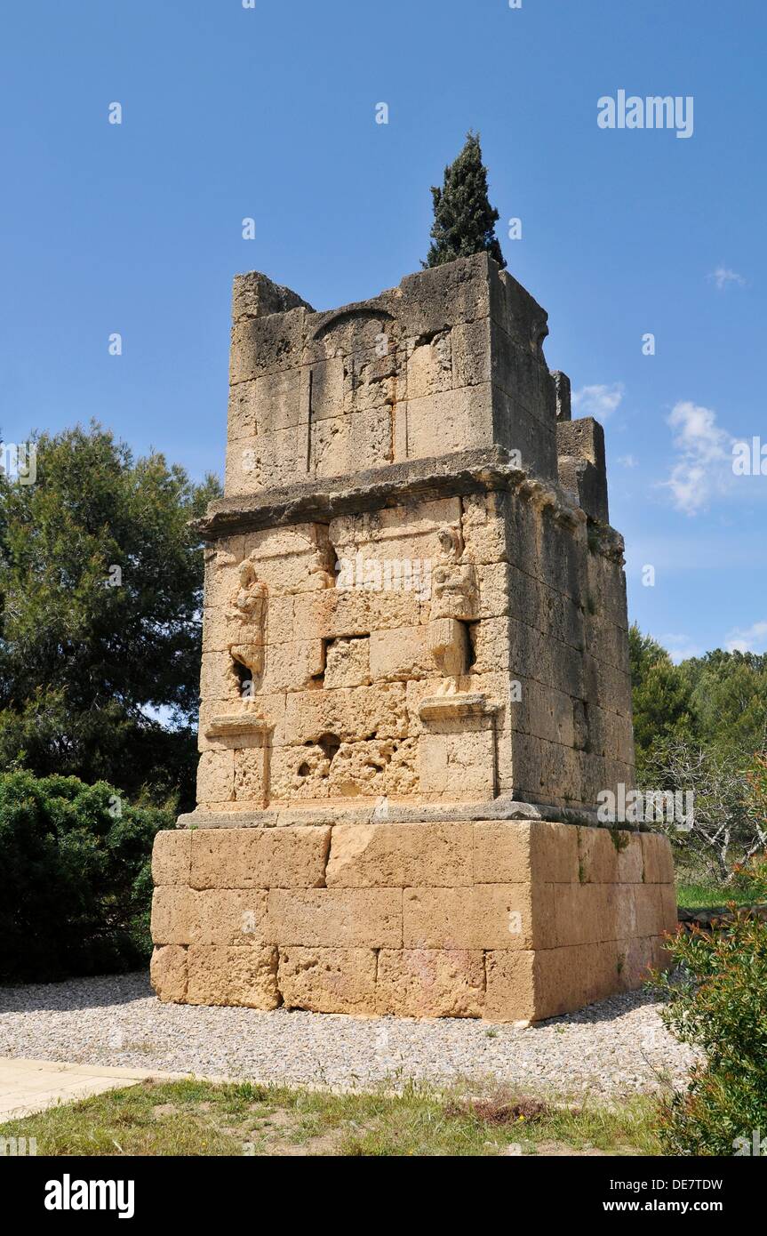 Funerary Monument Rome High Resolution Stock Photography and Images - Alamy
