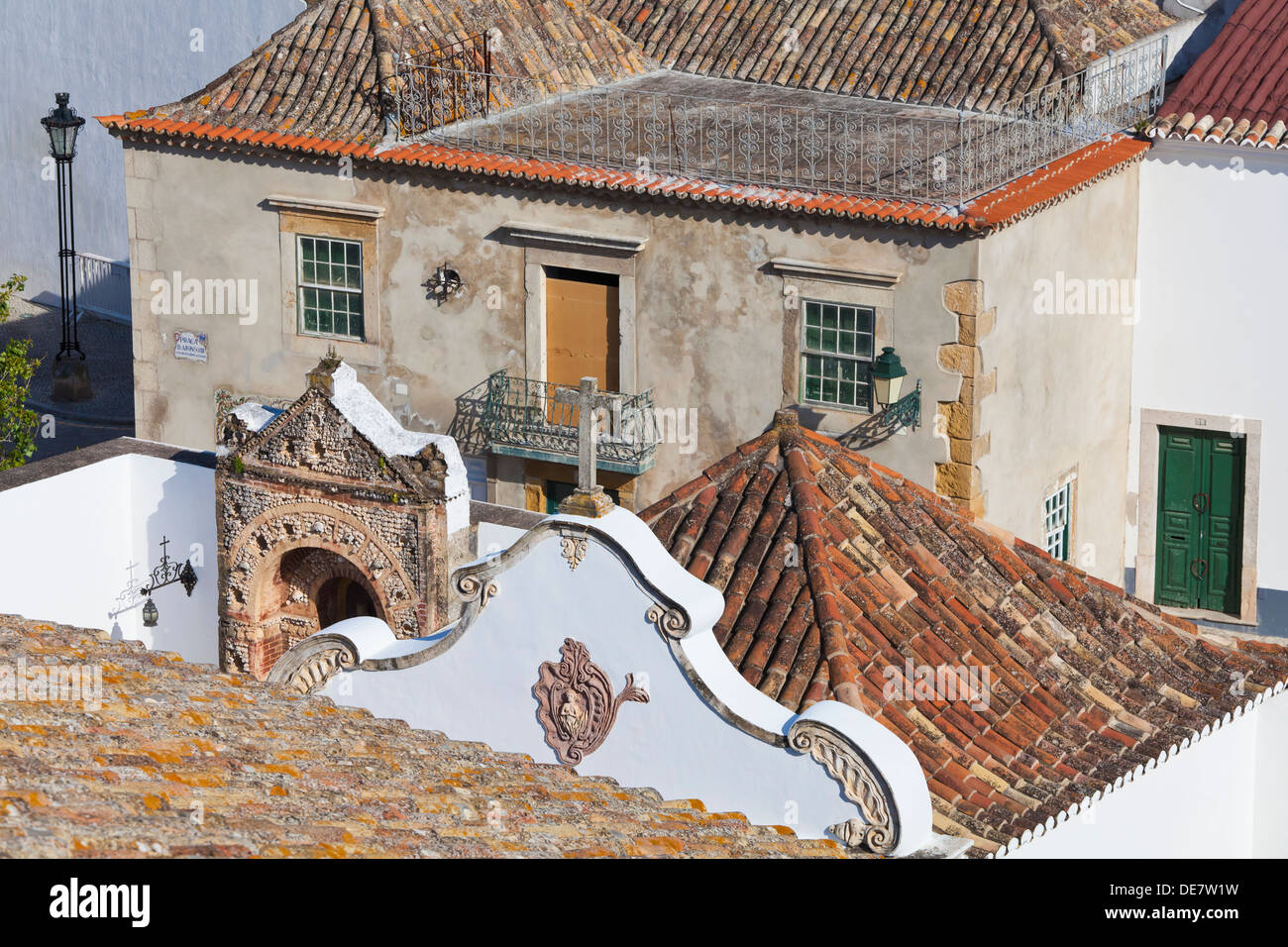 Tiled building in faro portugal hi-res stock photography and images - Alamy