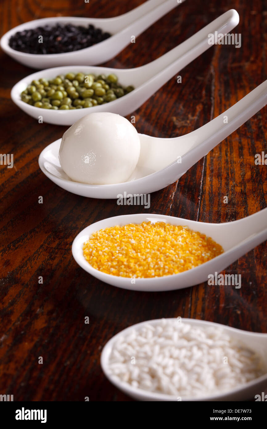 Indian family eating rice hi-res stock photography and images - Alamy