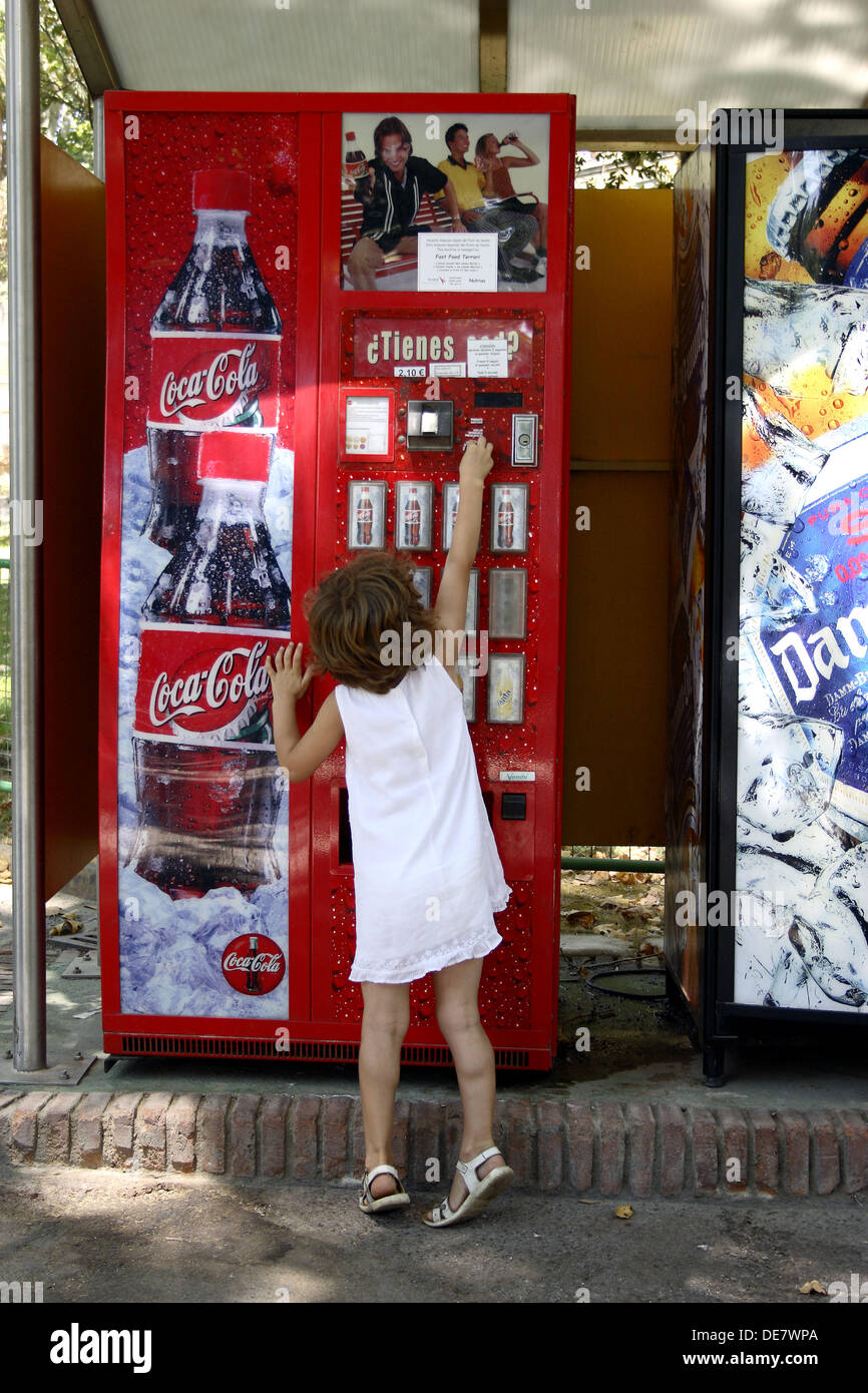 Coca cola ad child hi-res stock photography and images - Alamy