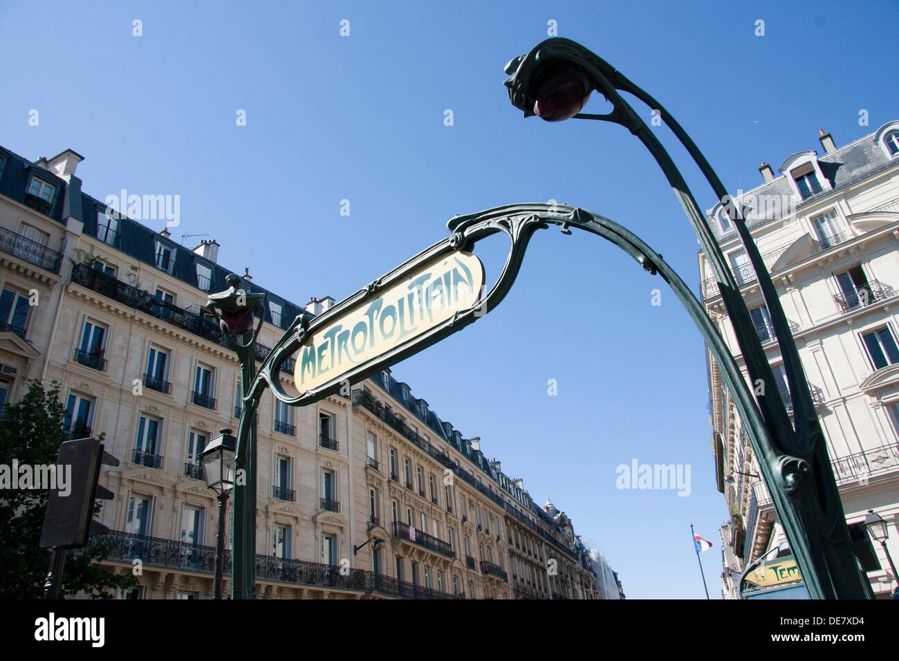Hector guimard arch hi-res stock photography and images - Alamy