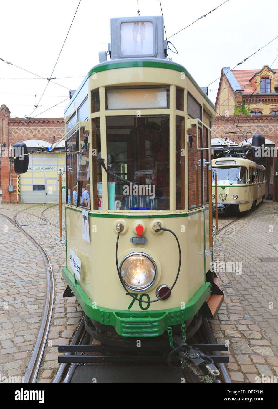 A so-called 'Hechtwagen' (literally: pike car) exits the tramway depot ...