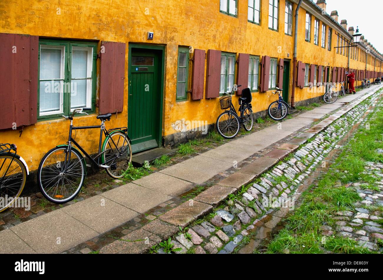 Working class housing hi-res stock photography and images - Alamy