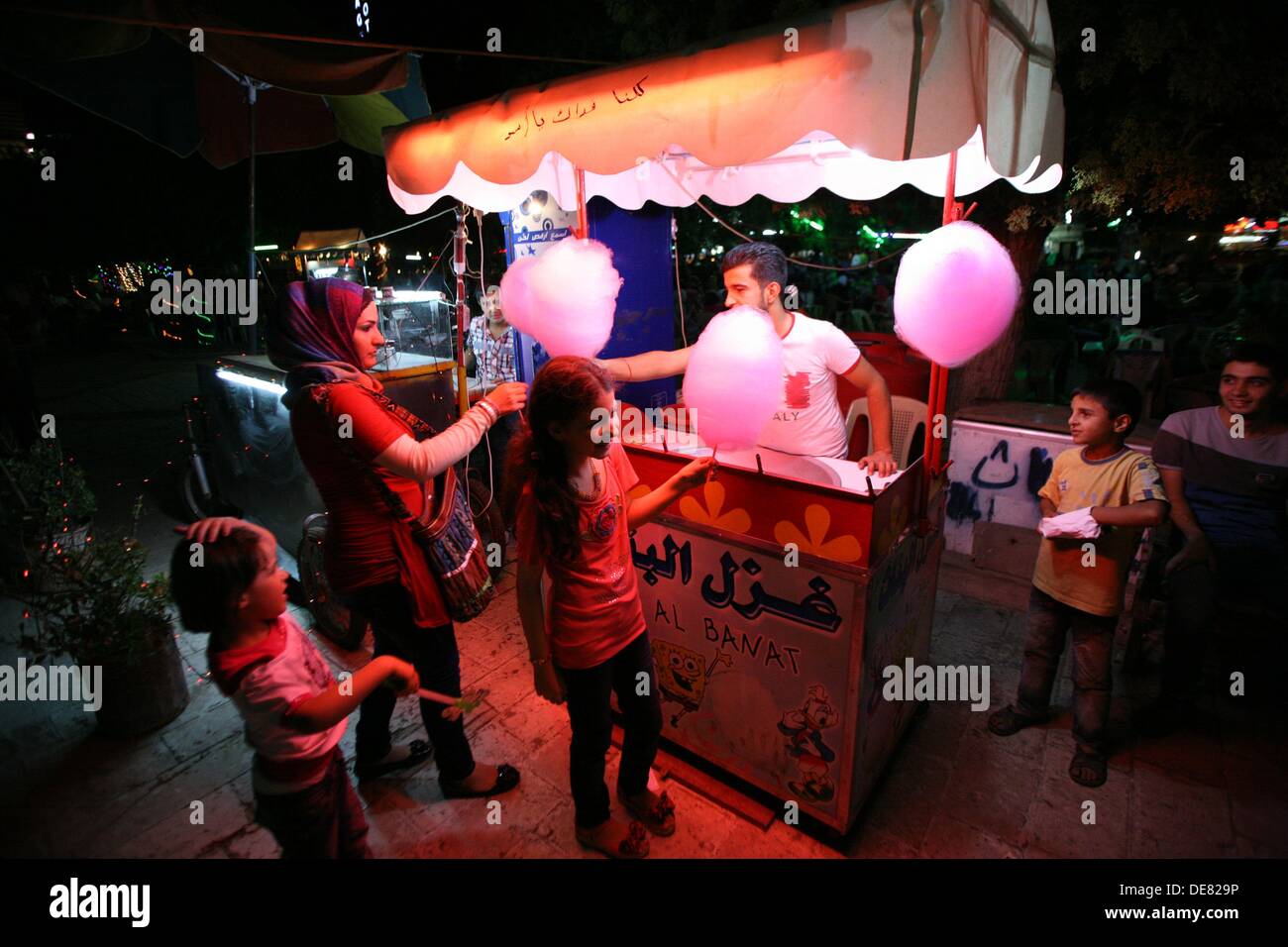 Nightlife of Damascus: young people buy candy floss in Arnous square in ...