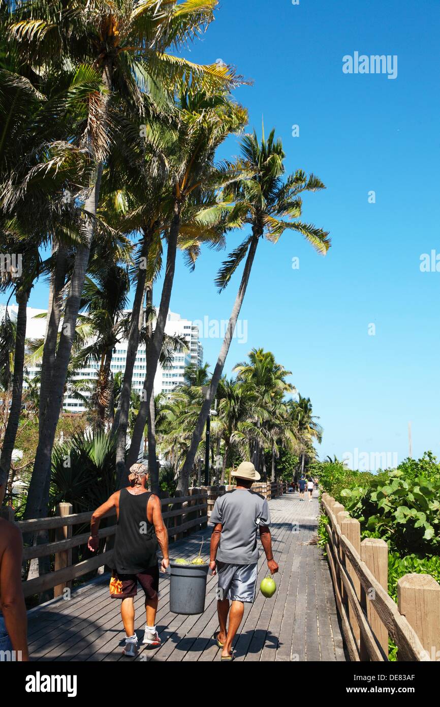 Board walk in miami beach hi-res stock photography and images - Alamy