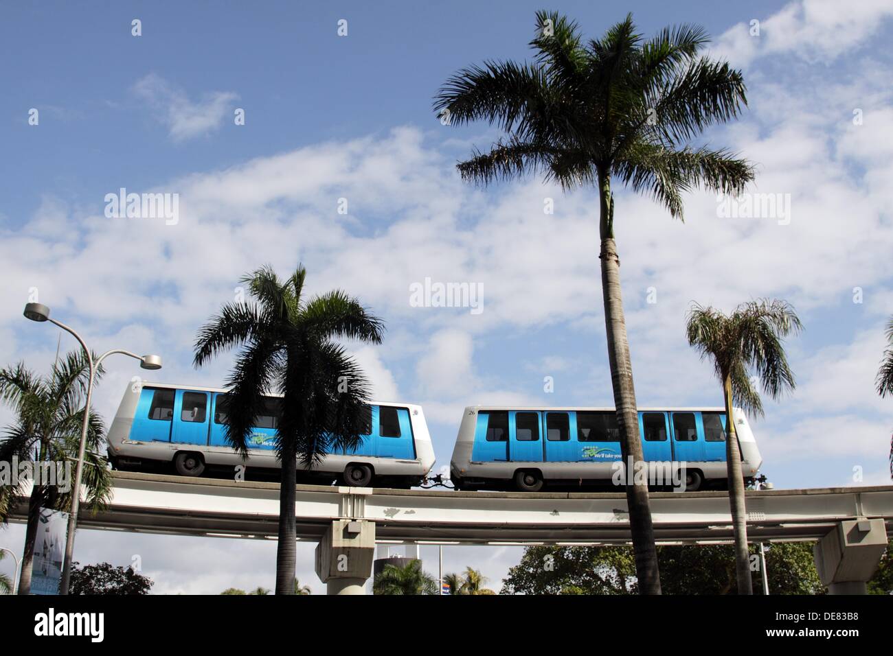 Metro rail in downtown miami hi-res stock photography and images - Alamy