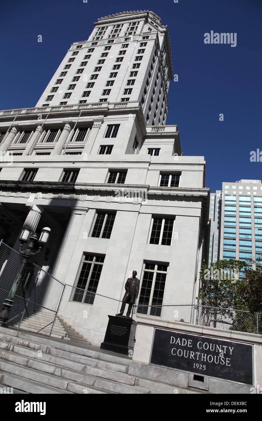 Court of justice in downtown miami hi-res stock photography and images ...
