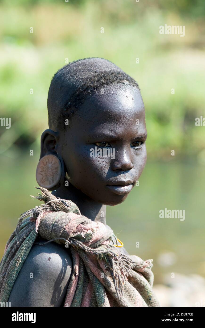 Omo region boy hi-res stock photography and images - Alamy