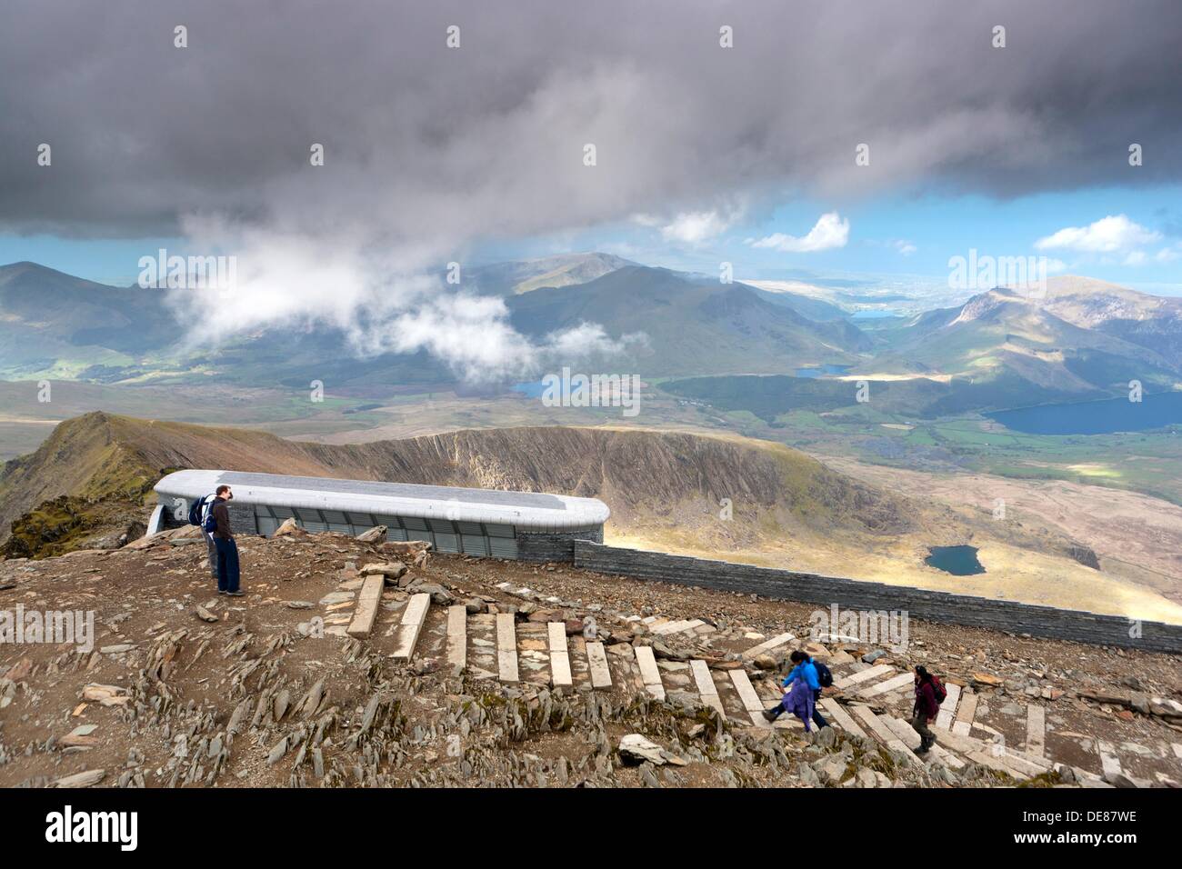 Snowdon Summit Cafe Stock Photos & Snowdon Summit Cafe Stock Images - Alamy