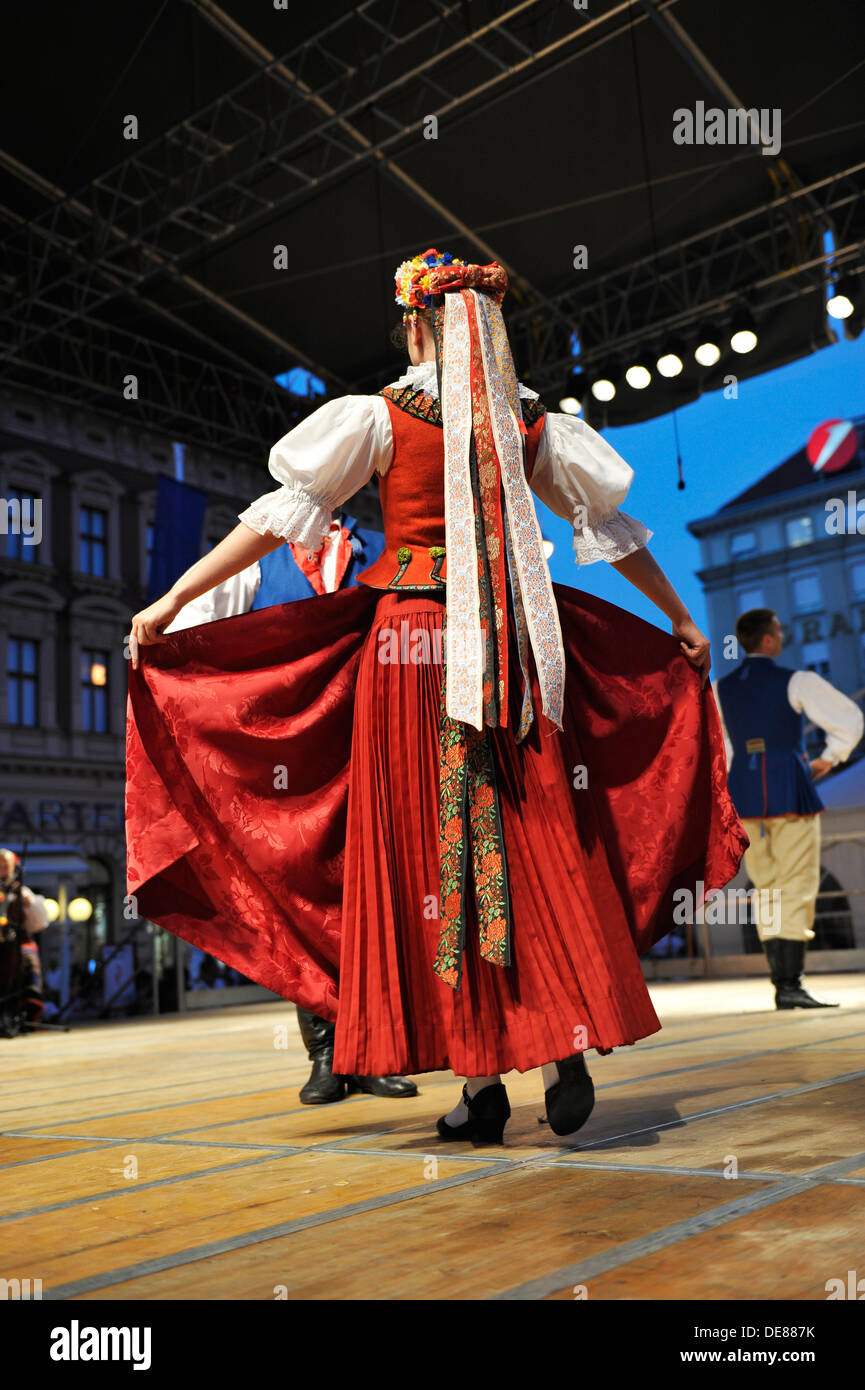 Members of the Warsaw School of Economics in folk costumes during the ...