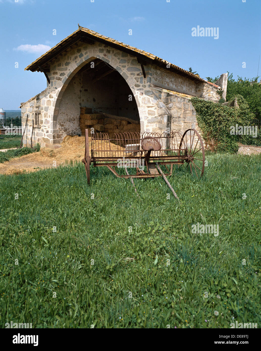 Straw rick. La Selva, Girona province, Catalonia, Spain Stock Photo - Alamy