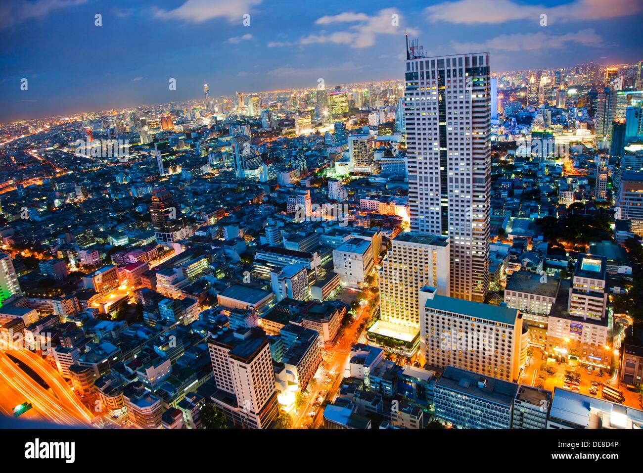 Bangkok thailand people city overview hi-res stock photography and ...