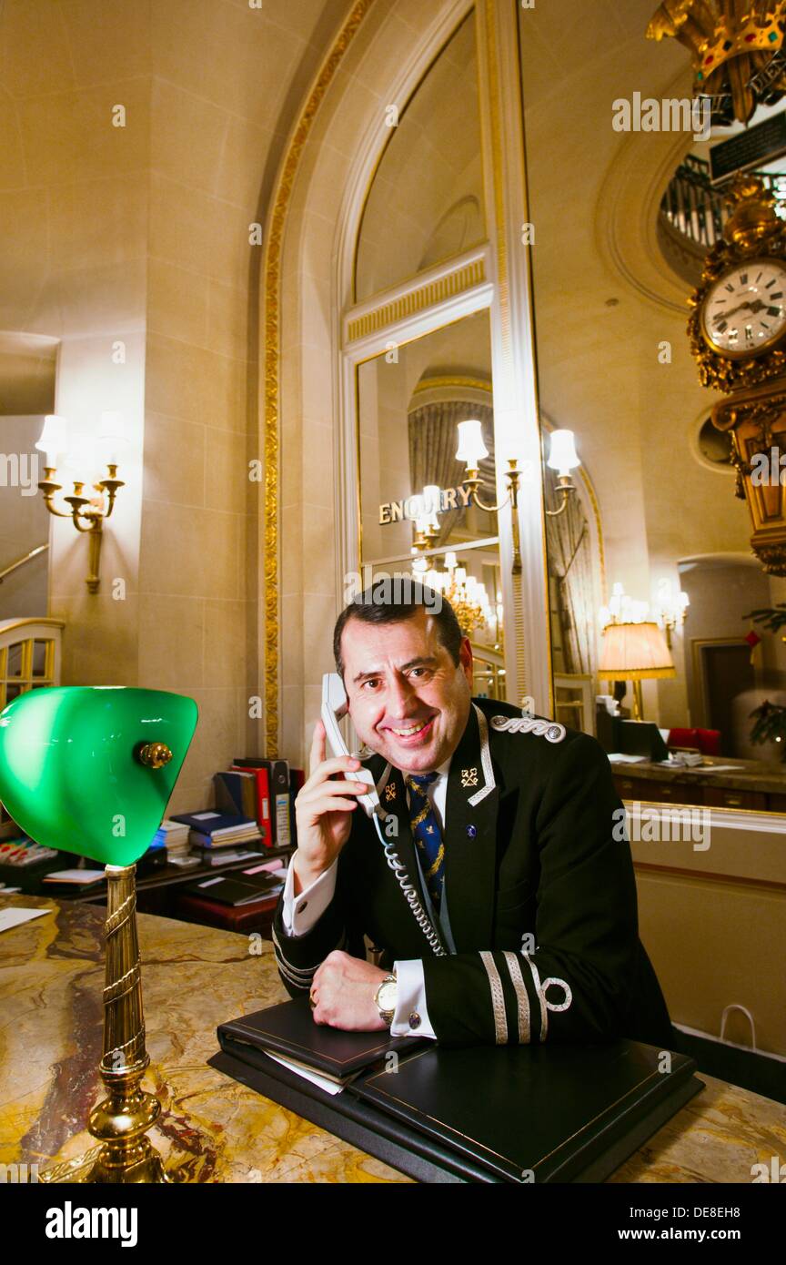 Ritz hotel reception desk hi-res stock photography and images - Alamy