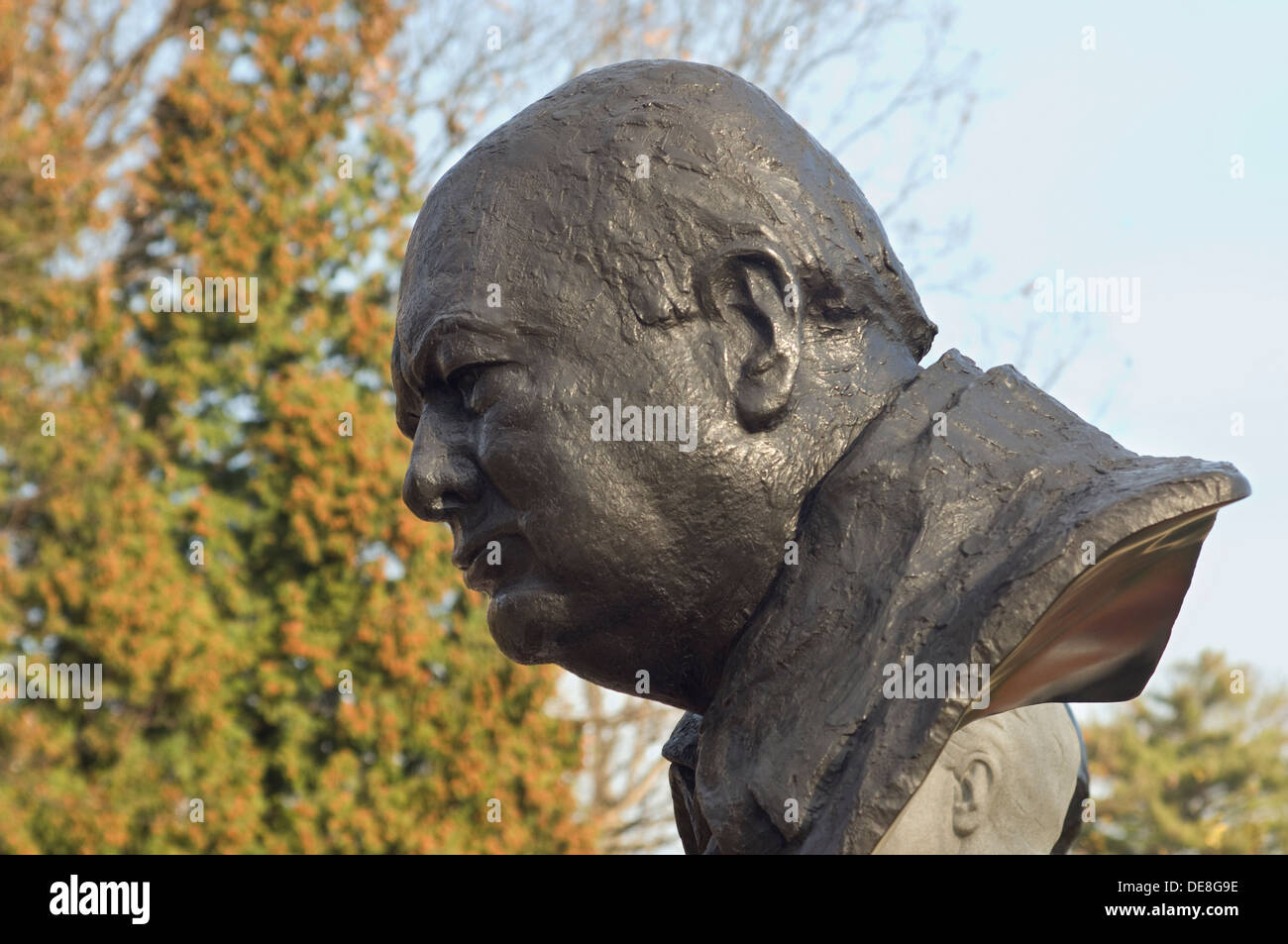 20th century england churchill hi-res stock photography and images - Alamy