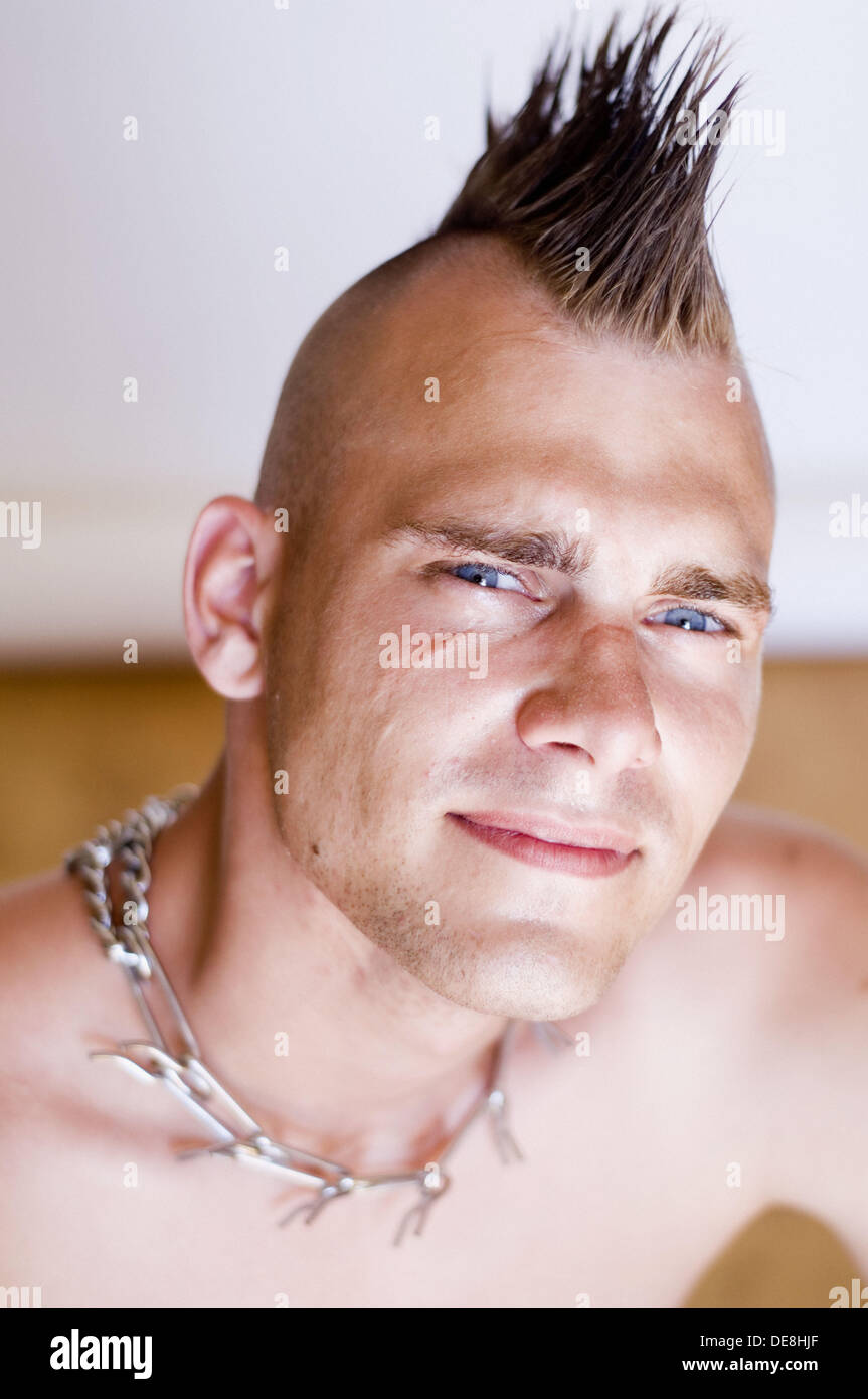 Mohican man hi-res stock photography and images - Alamy