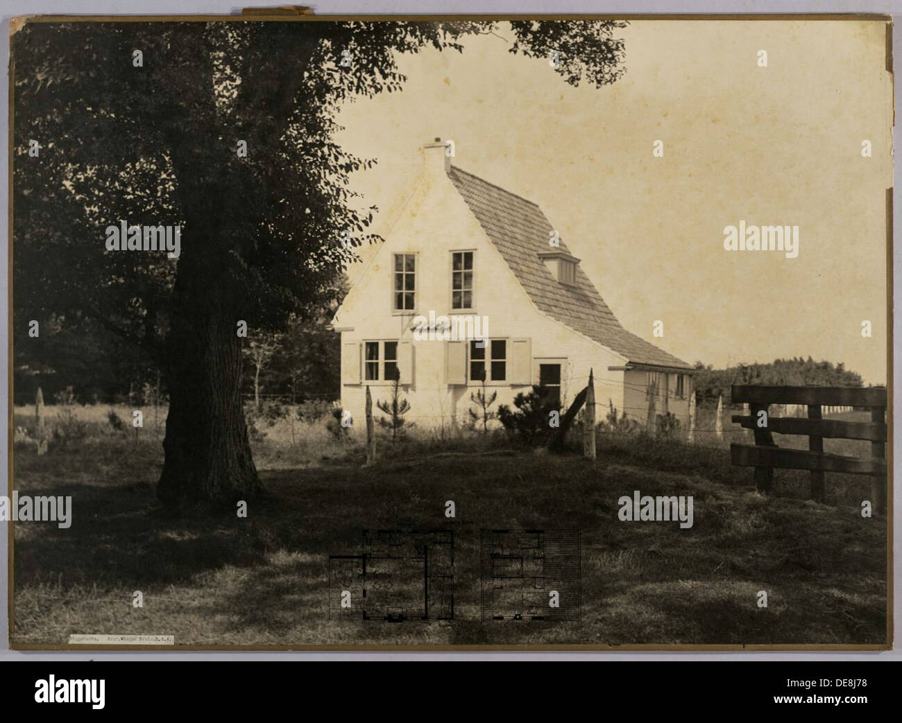 The country house from the 1920s and 1930s exemplifies Dutch ...