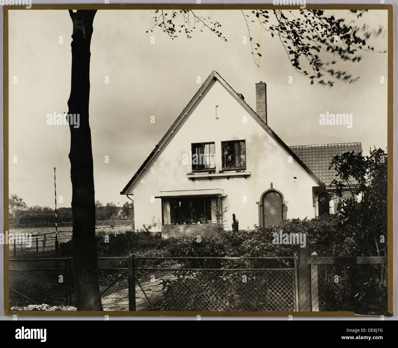 This house, built during the 1920s and 1930s, exemplifies Dutch ...