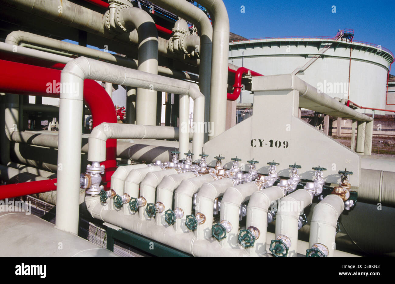Oil refinery. Biscay. Spain Stock Photo - Alamy