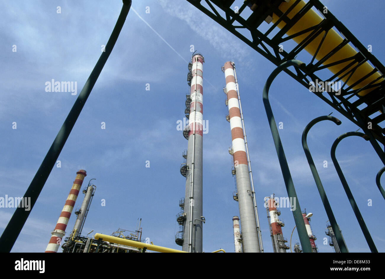 Repsol tarragona refinery hi-res stock photography and images - Alamy