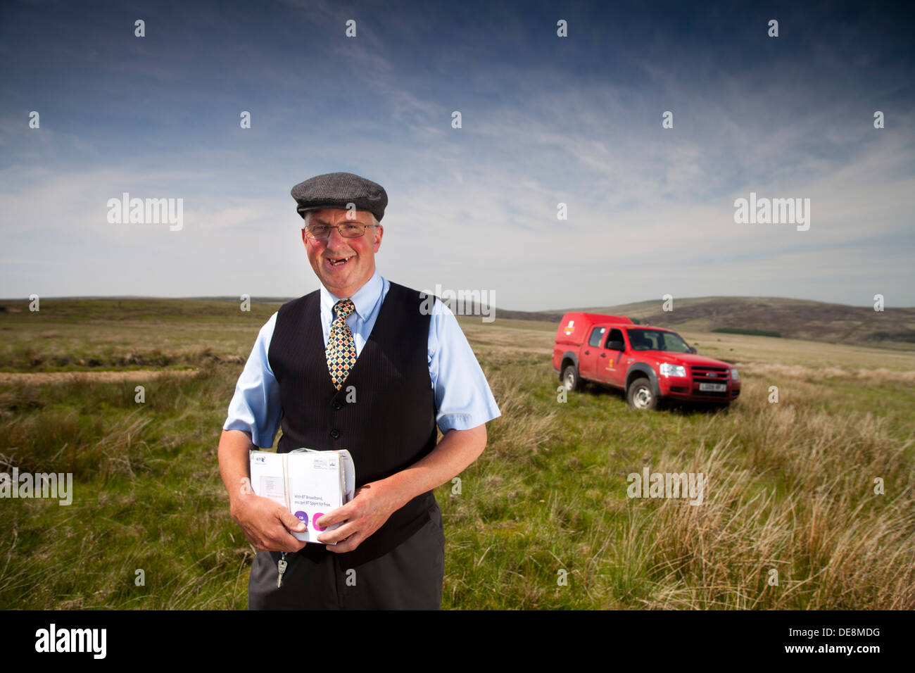 Mailman postman hi-res stock photography and images - Alamy