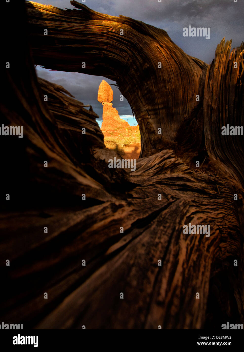Balanced framing hi-res stock photography and images - Alamy