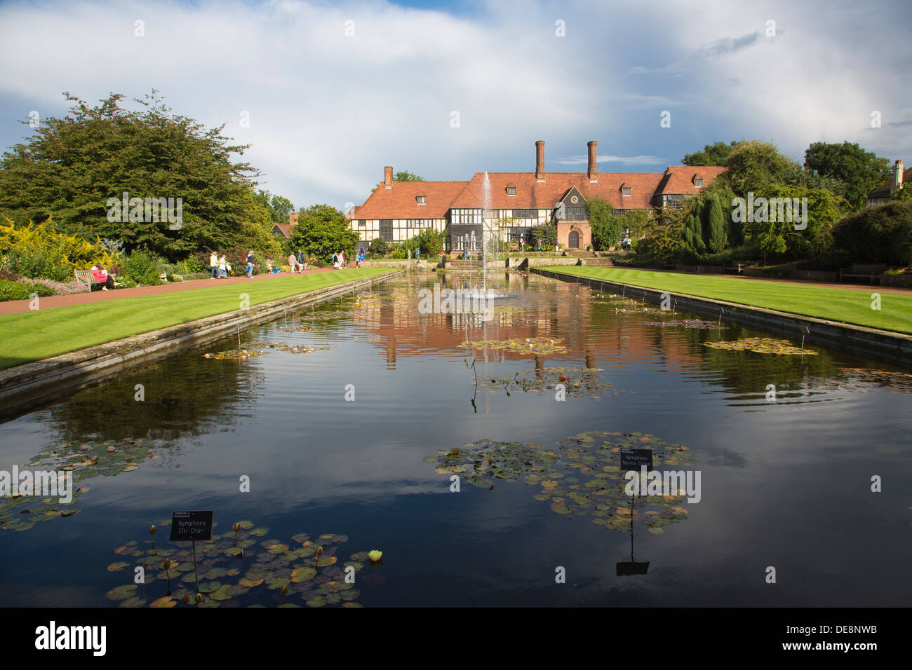 Rhs wisley hi-res stock photography and images - Alamy