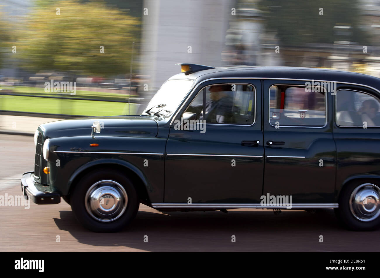 Taxi b hi-res stock photography and images - Alamy