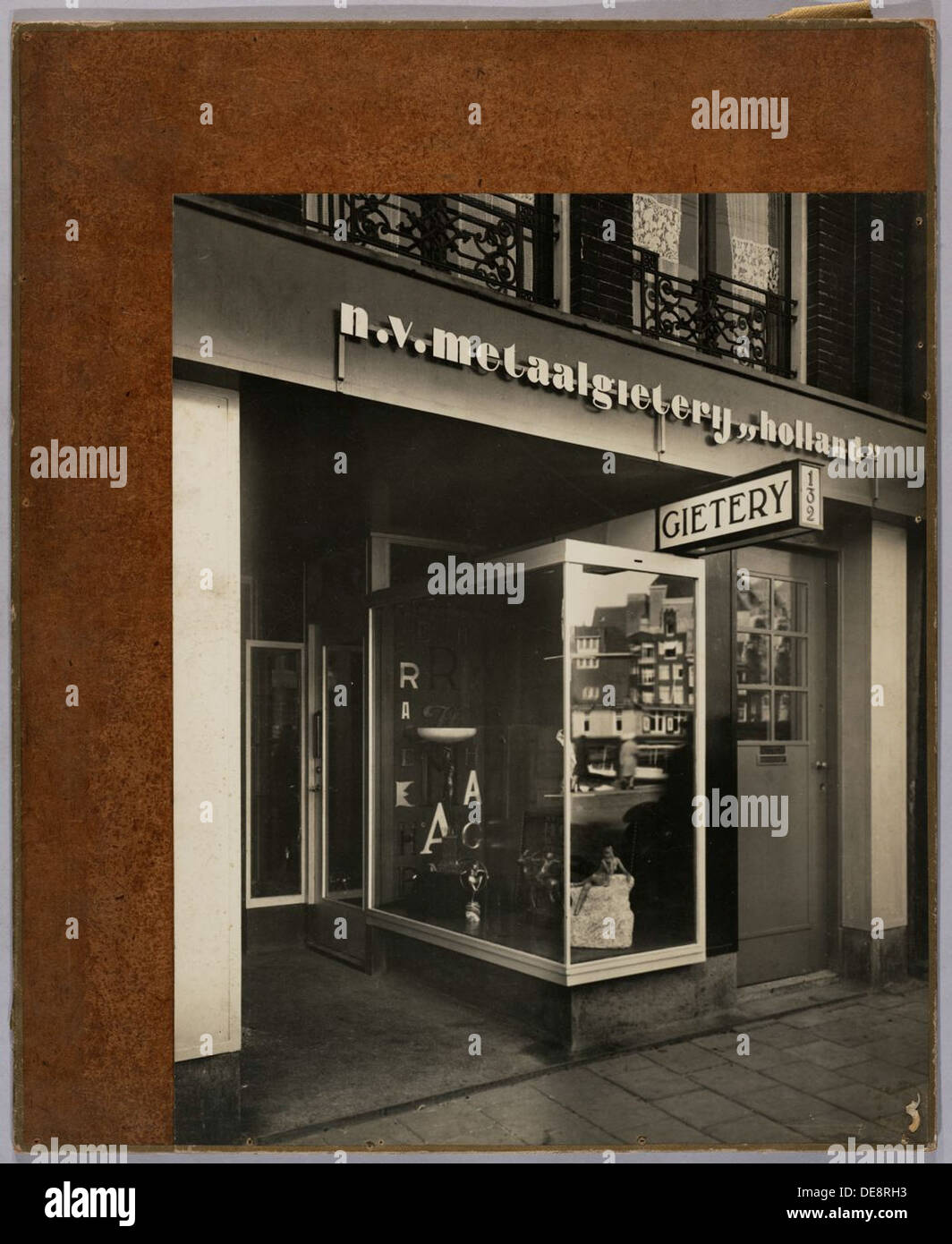 Winkel Metaalgieterij Holland | Holland Foundry Shop Stock Photo - Alamy