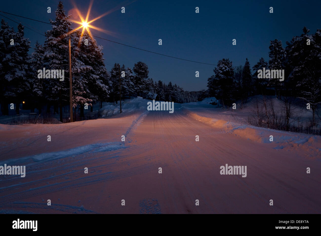 Empty winter night road hi-res stock photography and images - Alamy