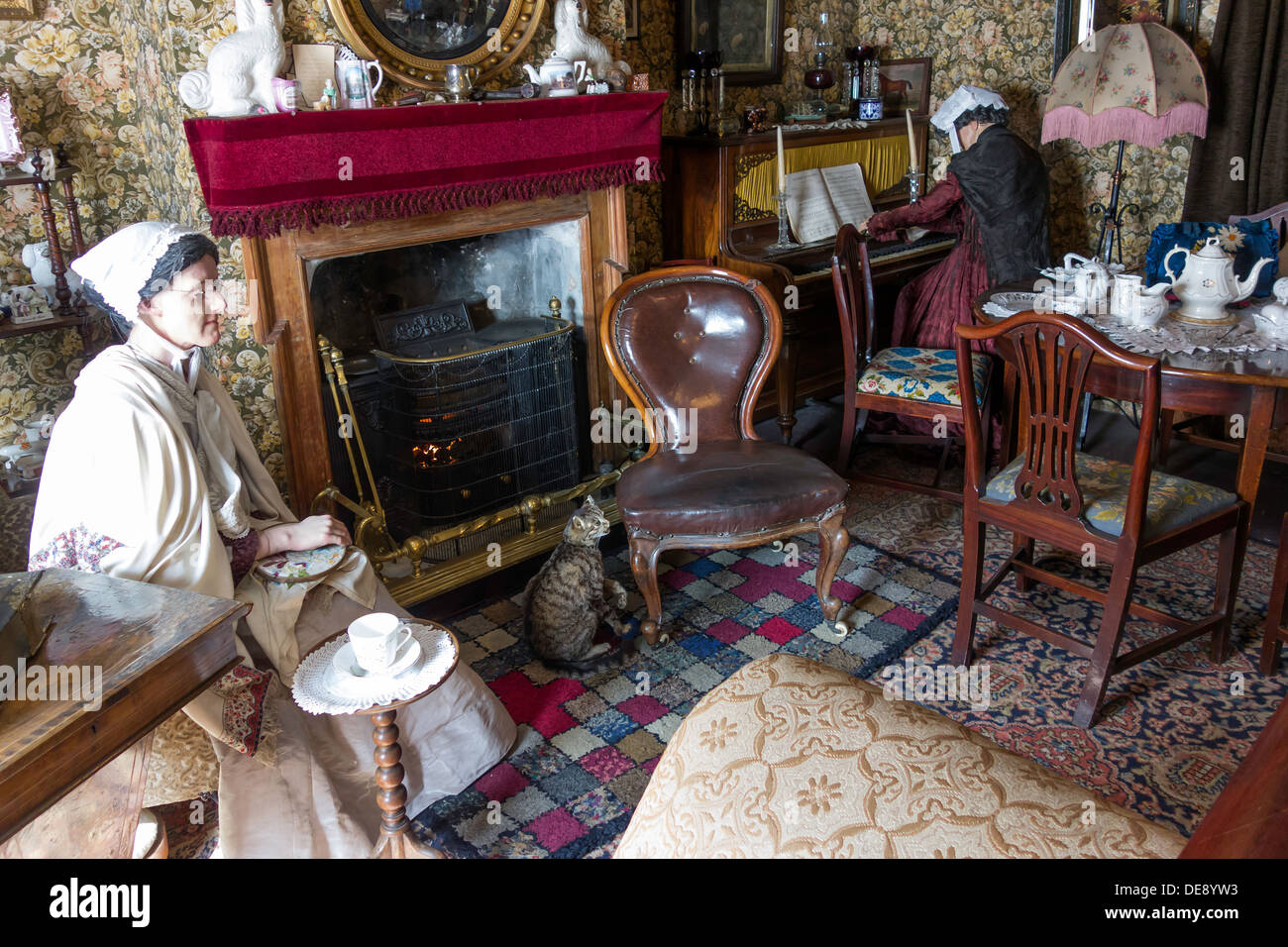 Parlor room victorian hi-res stock photography and images - Alamy
