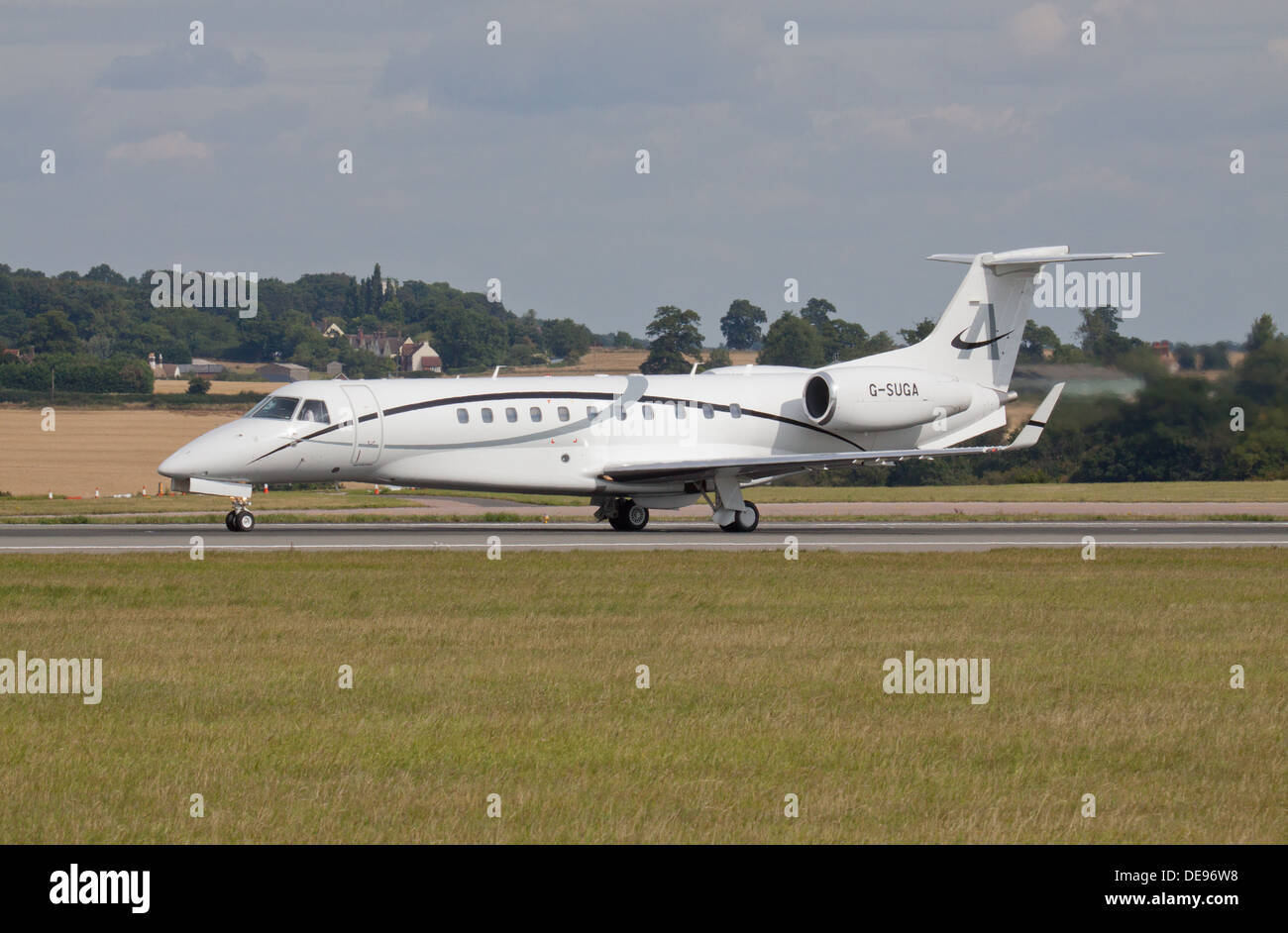 Legacy 650 private jet hi-res stock photography and images - Alamy