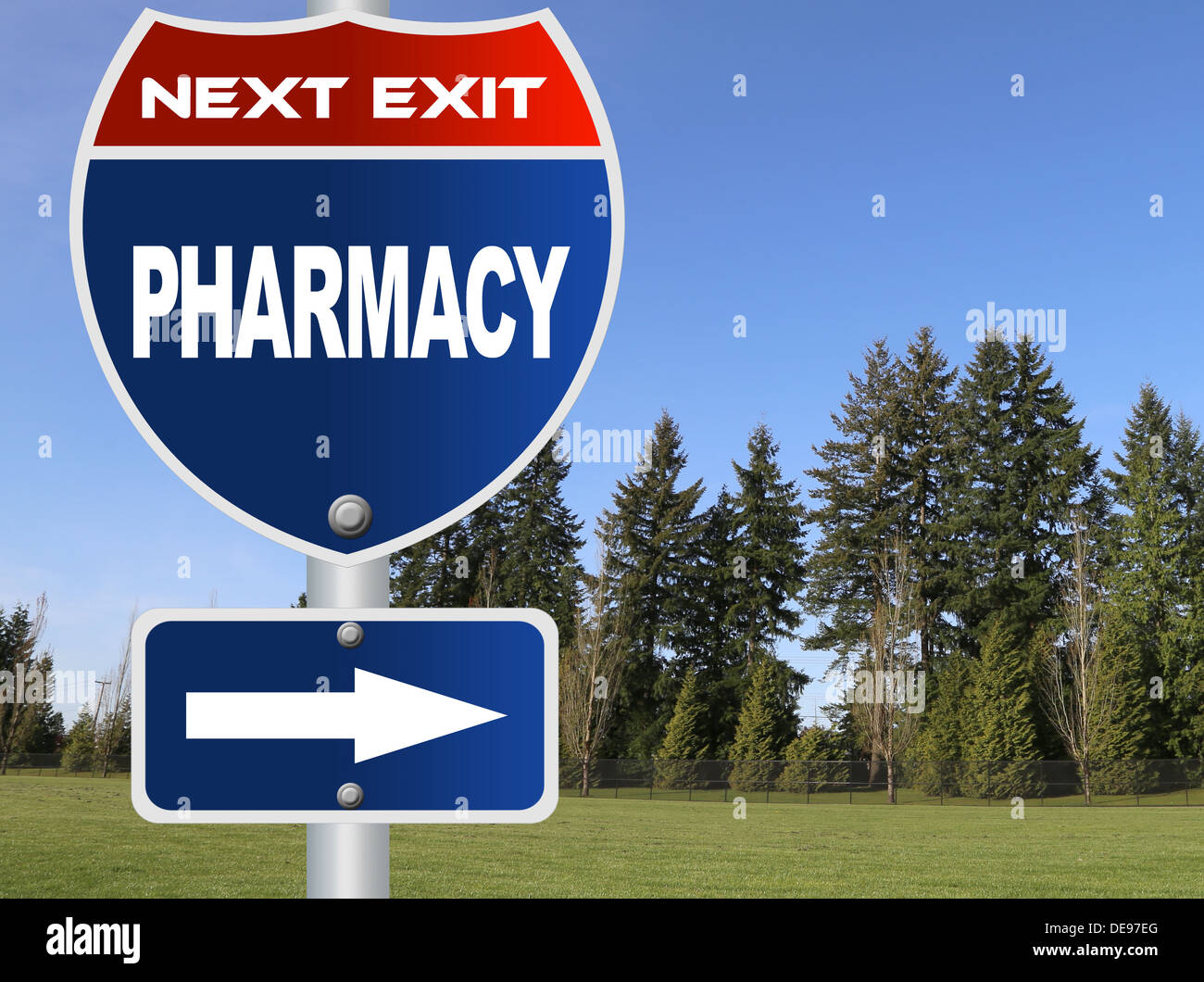 Pharmacy road sign Stock Photo - Alamy