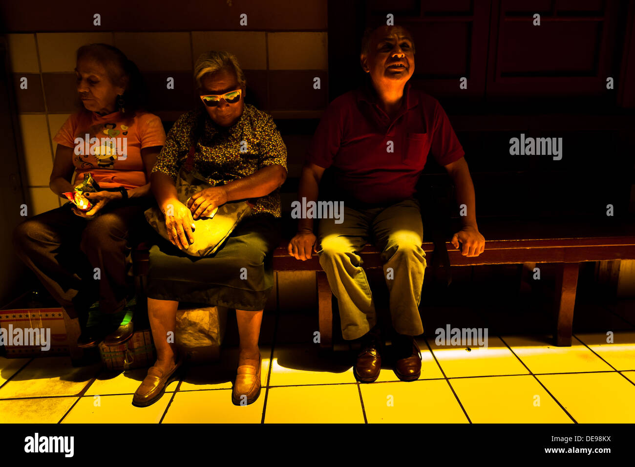 Blind and partially sighted people hi-res stock photography and images ...