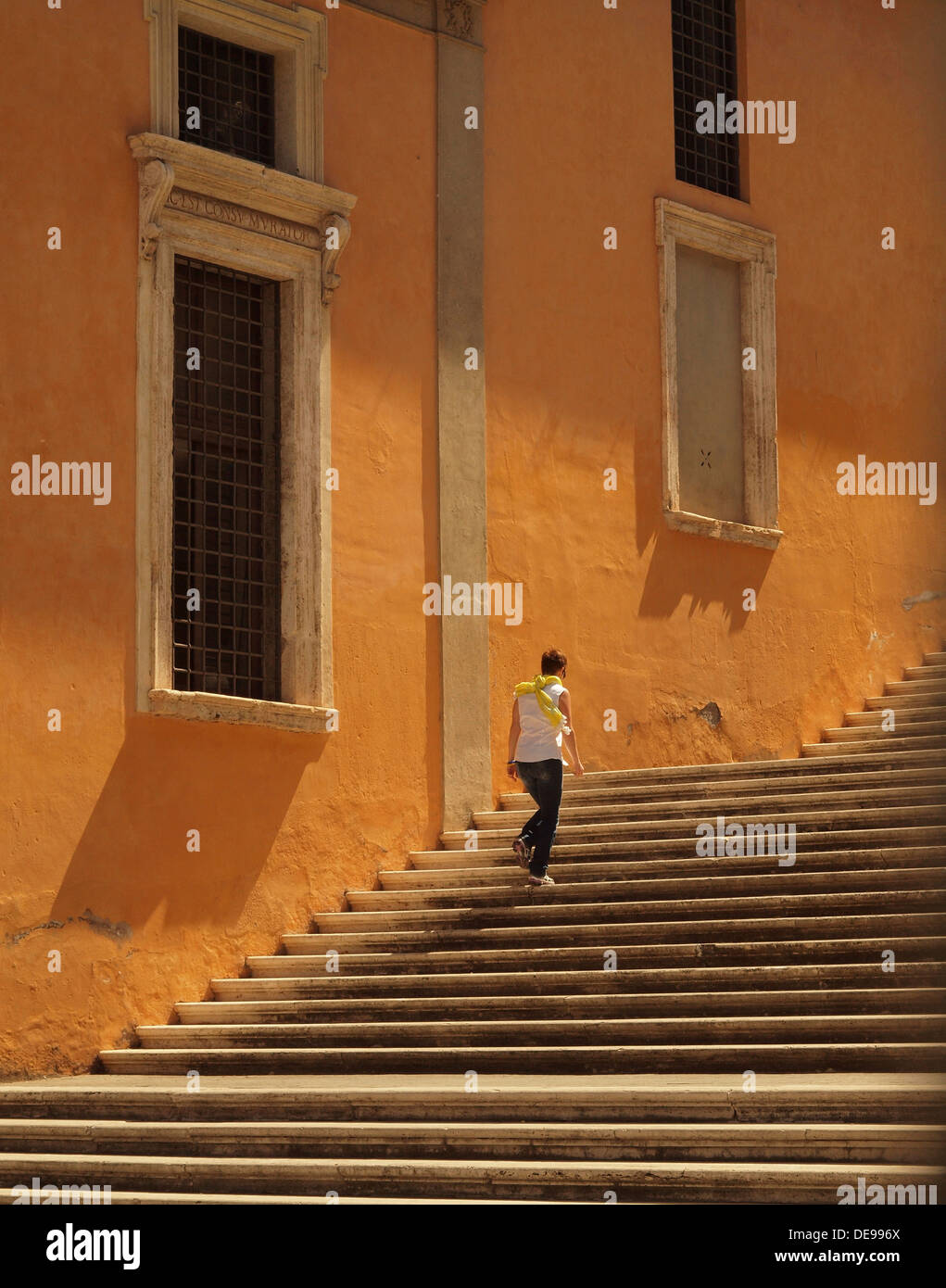 Roman stairs hi-res stock photography and images - Alamy