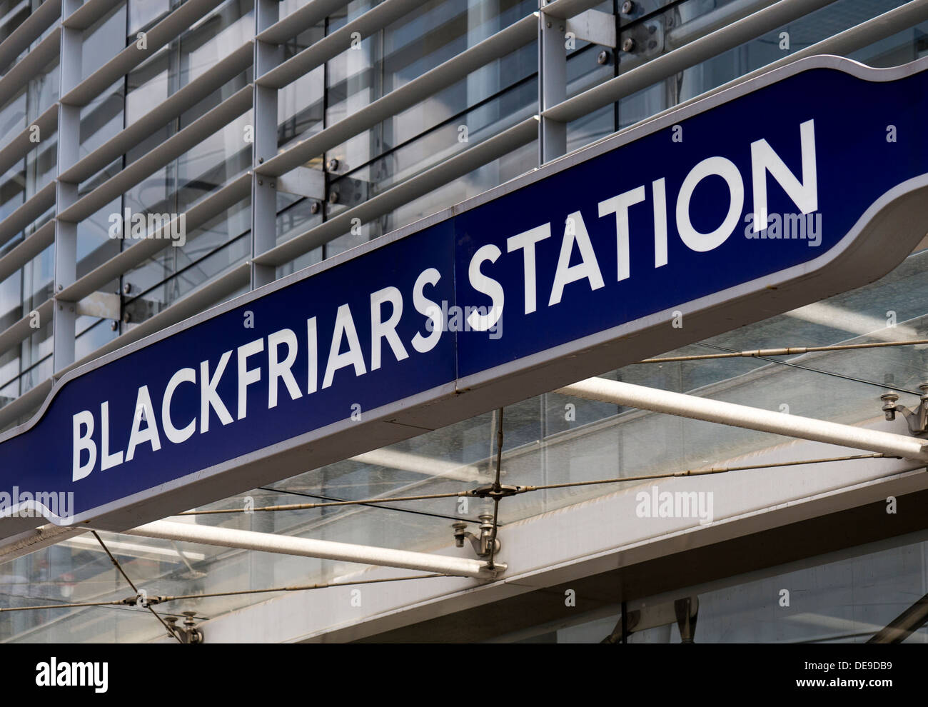 Blackfriars Station Sign Stock Photos & Blackfriars Station Sign Stock ...