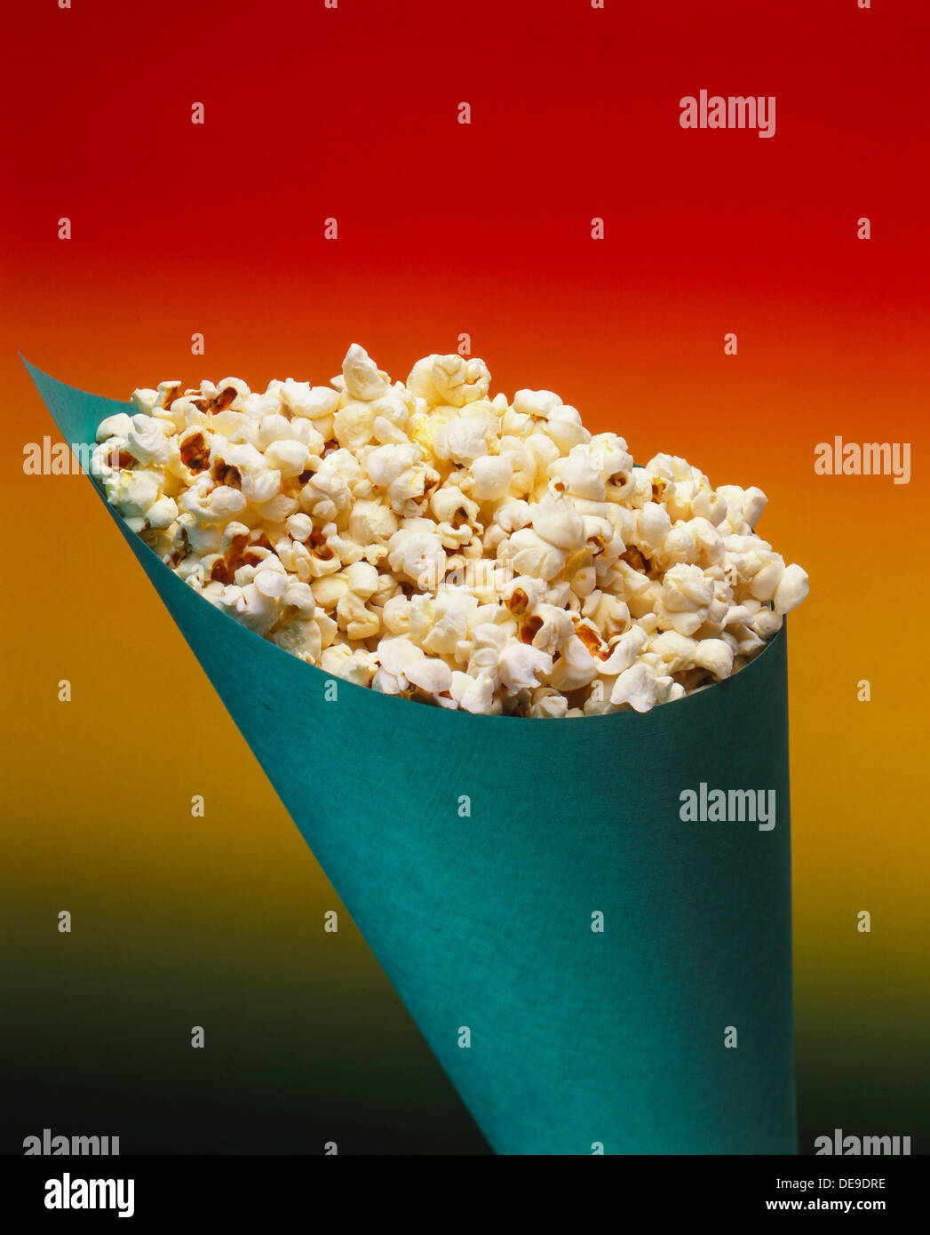 A bag of popcorn Stock Photo - Alamy