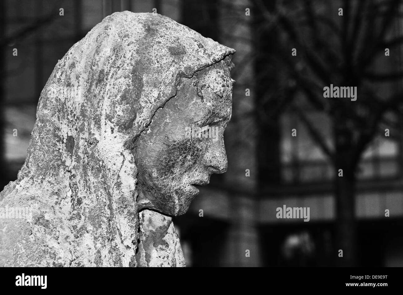 Detail of the Great Famine of Ireland statues in Dublin Stock Photo - Alamy