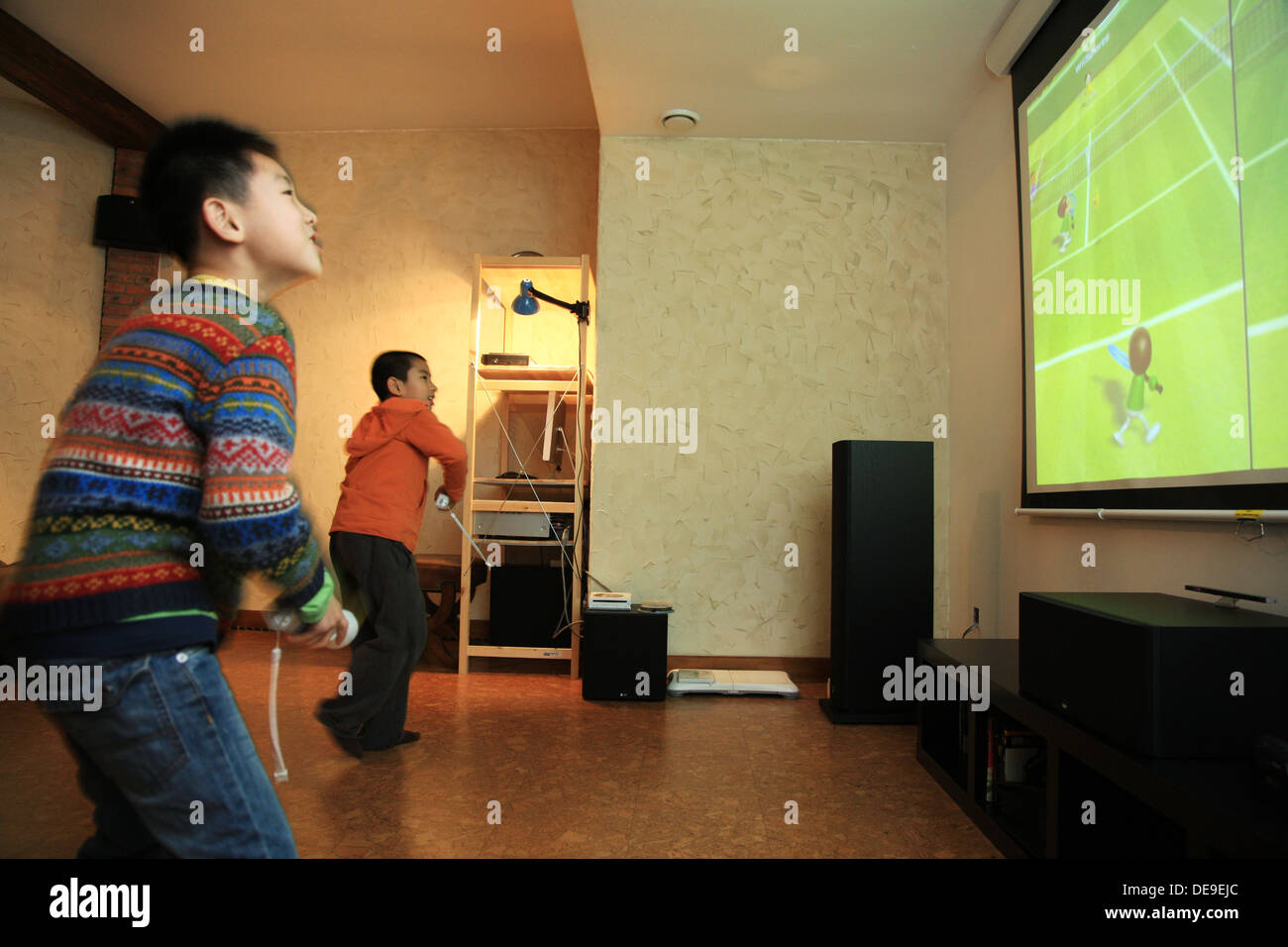 Two boys playing games Stock Photo - Alamy