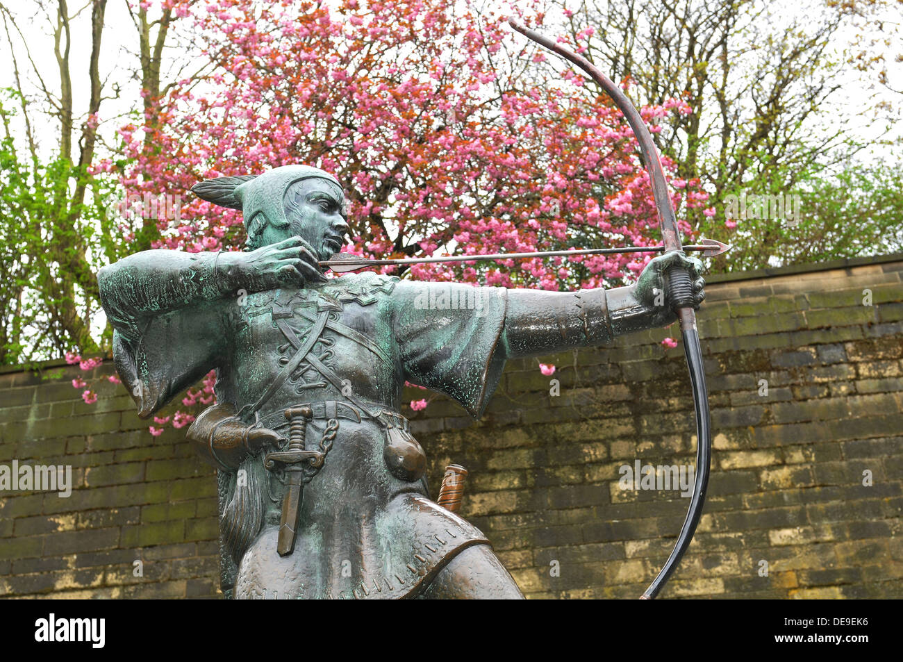 Bronze Statue Robin Hood Shooting High Resolution Stock Photography and ...
