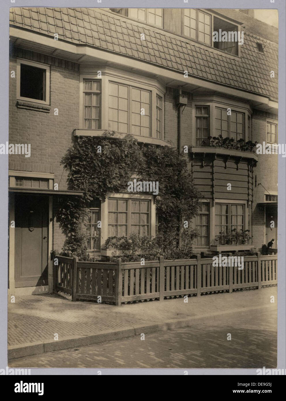 Arbeiderswoningen | Working-class housing Kraaipanstraat Stock Photo ...