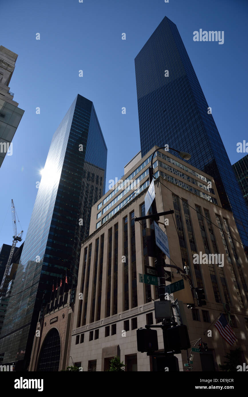 Skyscraper at 5th Avenue with Trump Tower, Manhattan, New York City ...