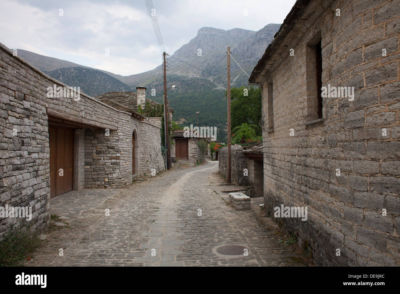 The mountain village of Papingo with a view of Astraka Mountain in the ...