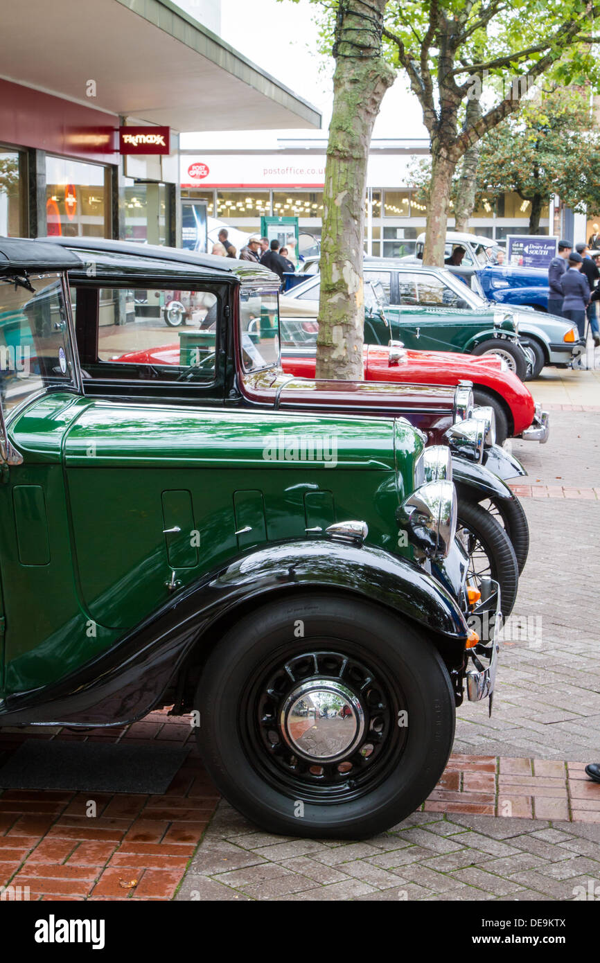Solihull, UK . 14th Sep, 2013. Classic car show in Mell Square in ...