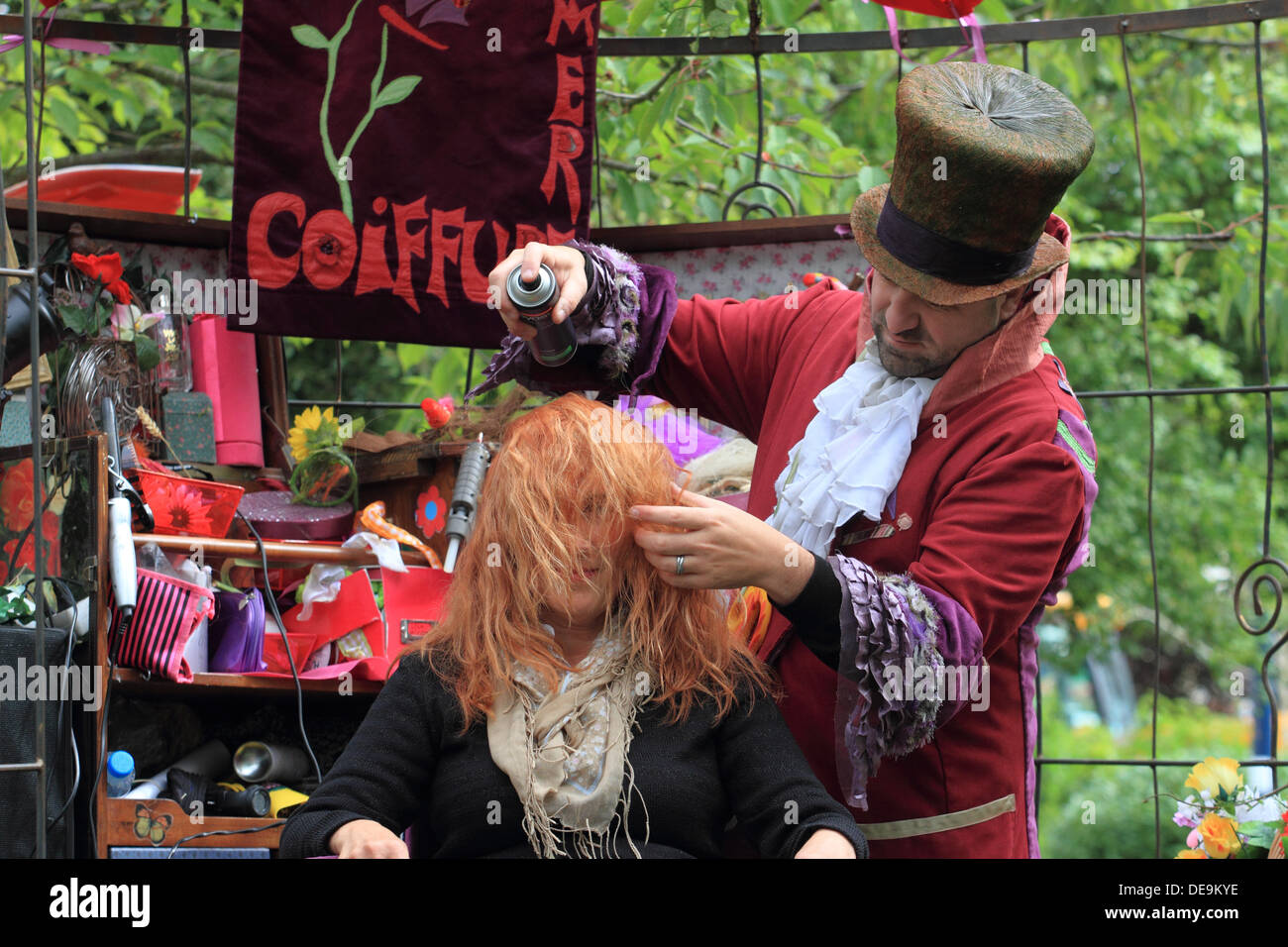 Christophe Pavia hair stylist Mysterieuses coiffures, outdoor event ...