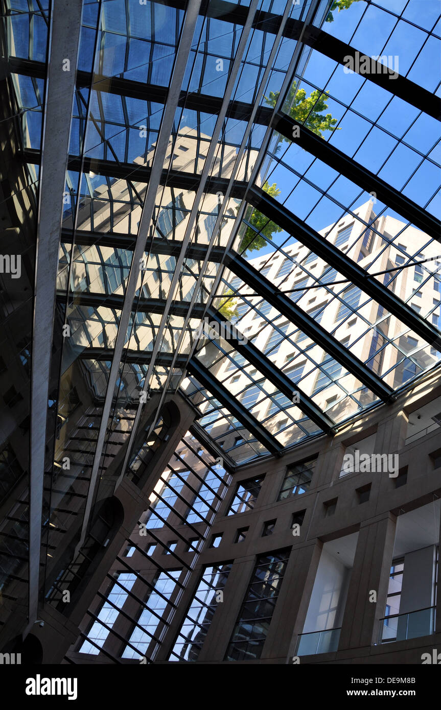 Downtown vancouver library hi-res stock photography and images - Alamy