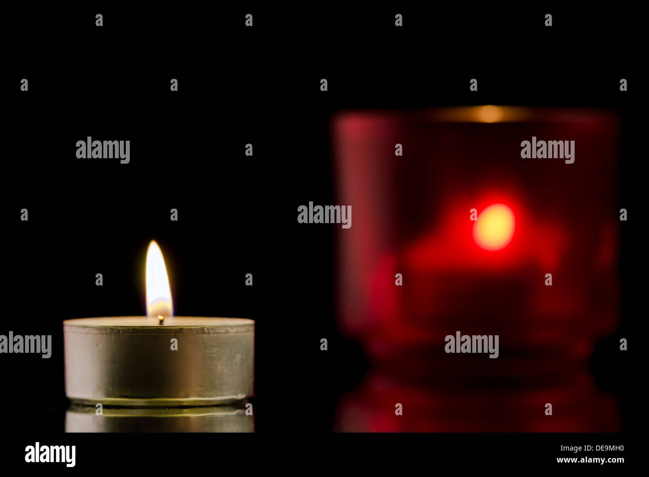 Plain candle hi-res stock photography and images - Alamy
