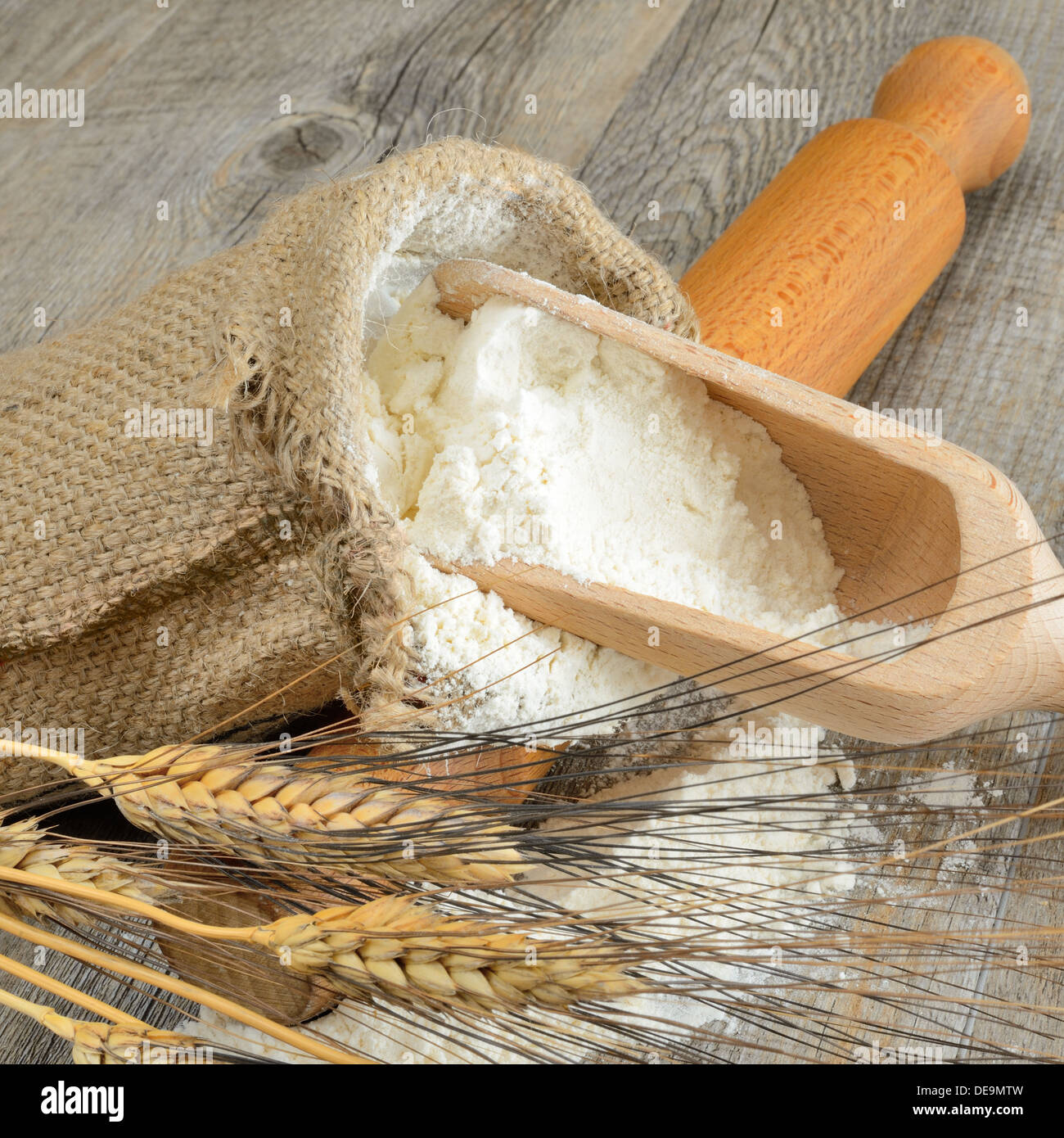 Sack of flour hi-res stock photography and images - Alamy
